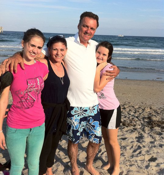 Cum arată acum fetele adoptate de Elena Cârstea | Unica.ro