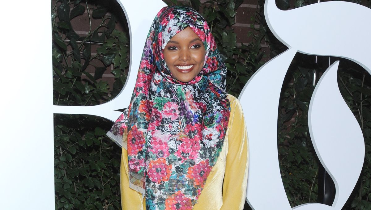 Un model musulman, prima femeie din lume care apare cu hijab și burkini ...