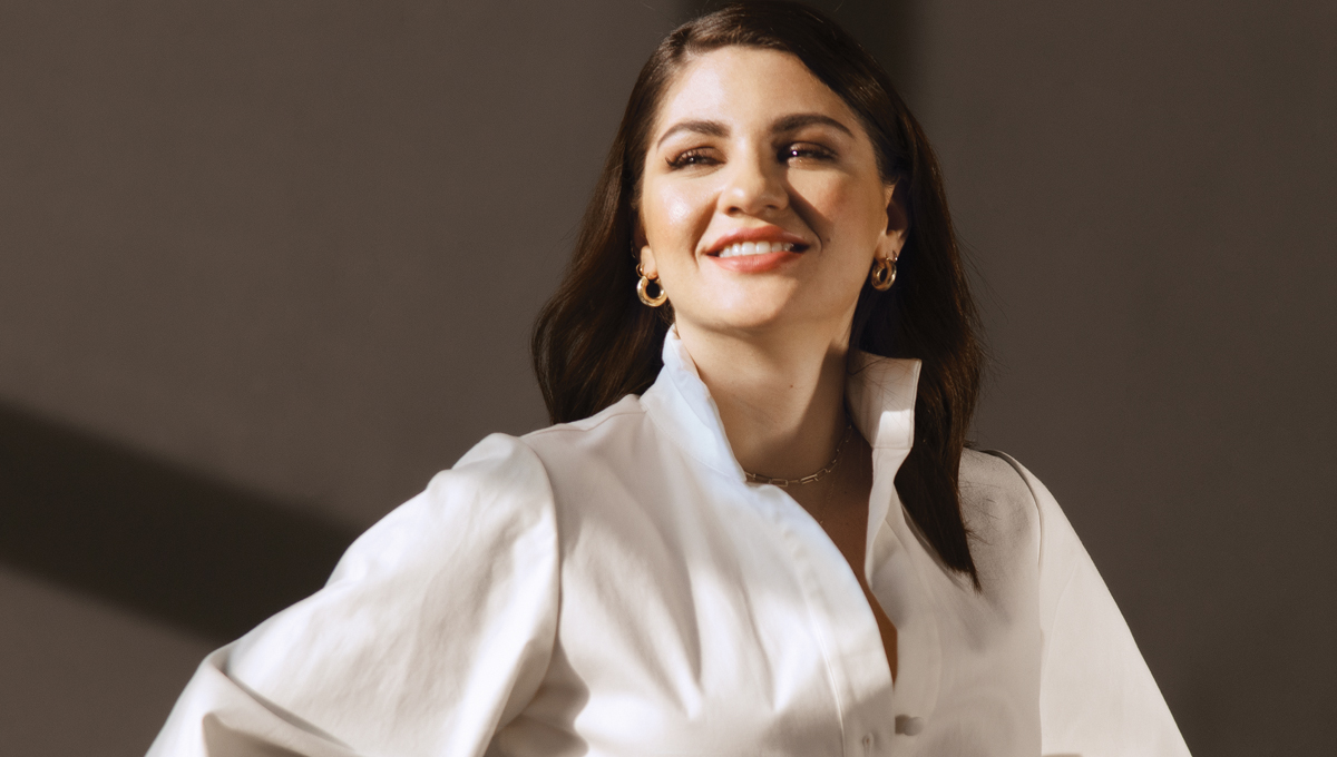 EXCLUSIV! Vloggerul Laura Mușuroaea este coperta specială a ediției ...