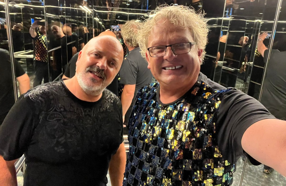 Cum și-a surprins Leonard Miron iubitul de ziua lui. „Omul ăsta merită ...