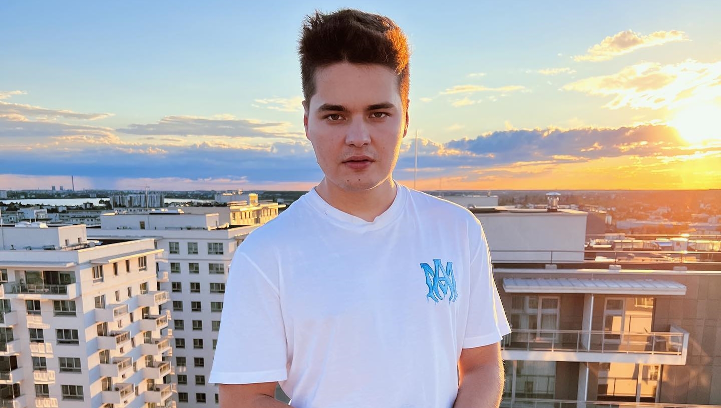 Selly a cumpărat un apartament în Mamaia. Cât costă imobilul. „Este un ...