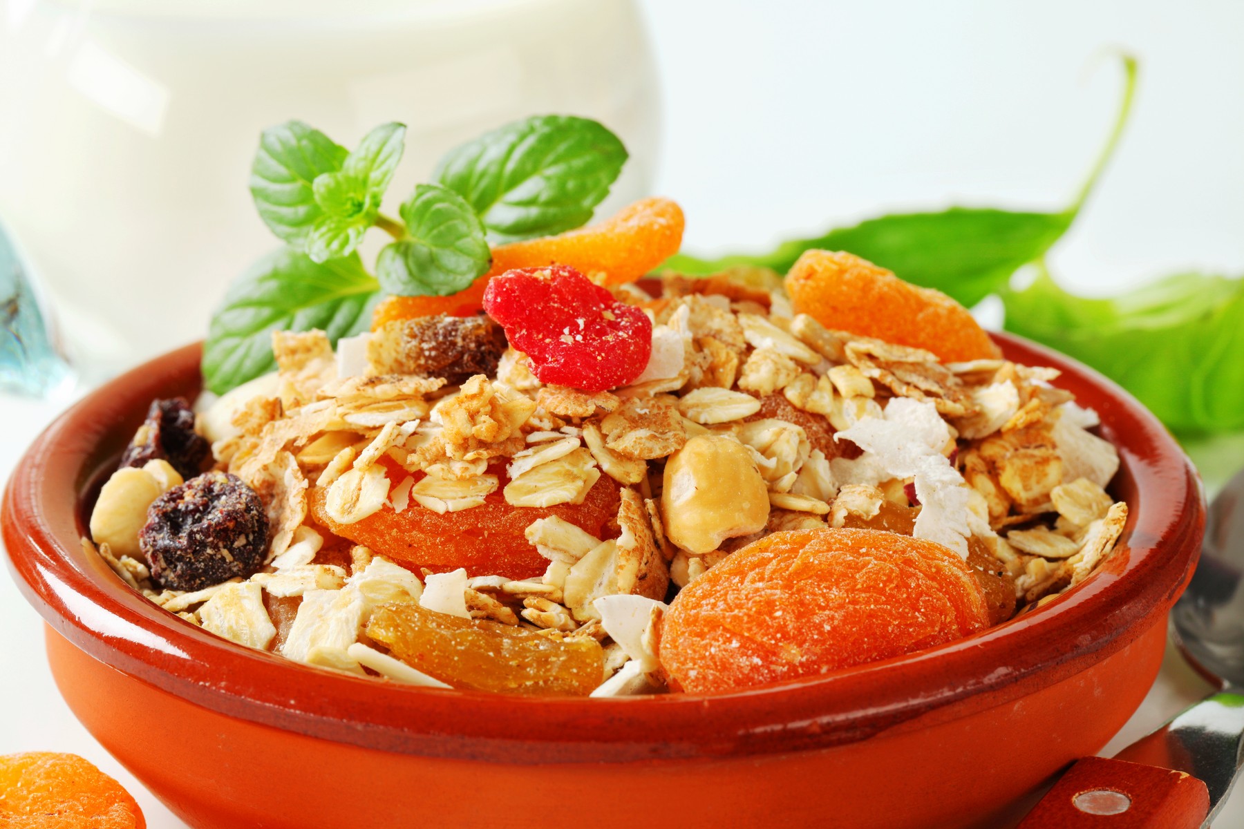 Care sunt beneficiile consumului de fructe deshidratate | Unica.ro