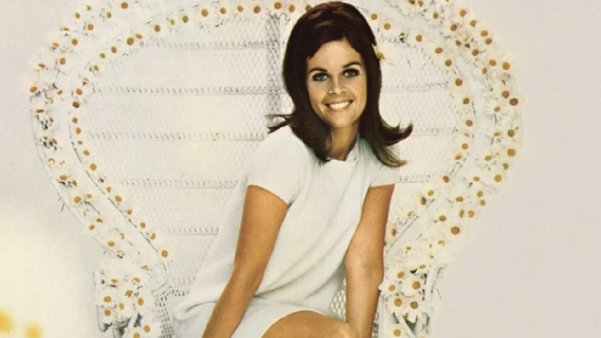 Actriﾈ嫗 ﾈ冓 Cﾃ Ntﾄビeaﾈ嫗 Claudine Longet A Murit La 84 De Ani Unica Ro